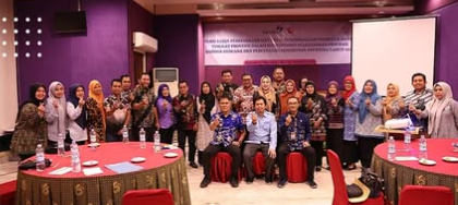 Plt Kepala DPPKB Makassar Saat Hadir Acara Temu Kerja Stakeholder dan ...