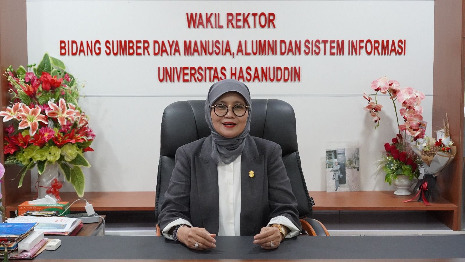 Kukuhkan Empat Guru Besar Baru, Prof. Farida: SDM Unhas Semakin Unggul ...
